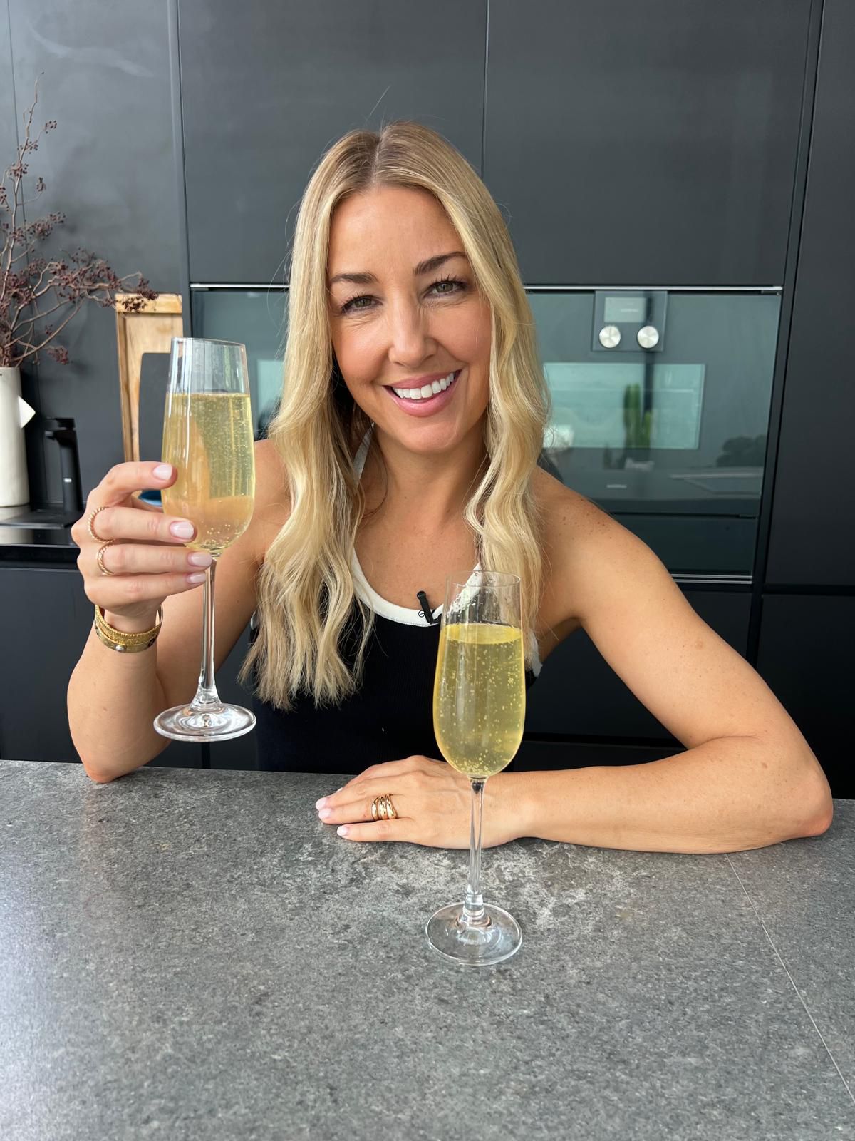 Licor 43 & Prosecco – Jules Sebastian